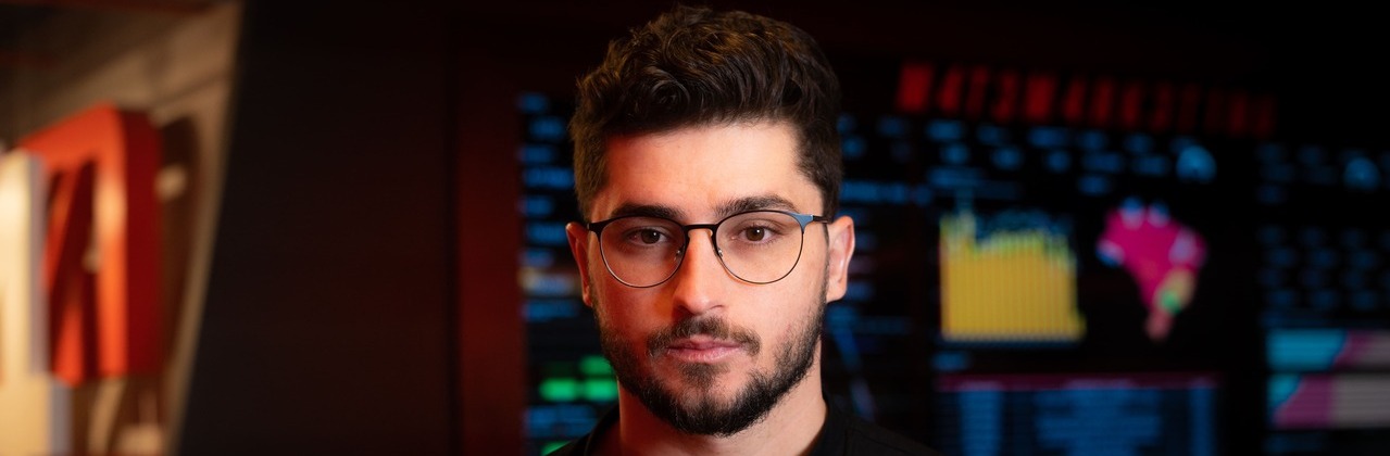 Quem é Dener Lippert? Conheça o CEO e Fundador da V4 Company